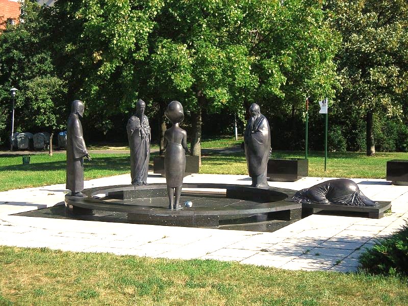 Offbeat Travel: The Budapest Garden of Philosophers - Getting There