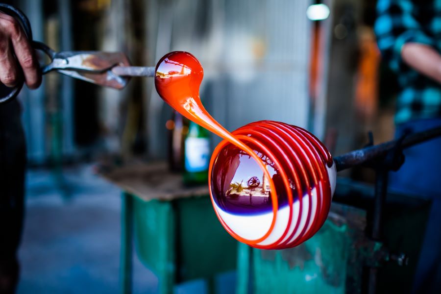 Touring the World's Renowned Glassmakers - Getting There
